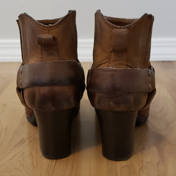 b.o.c. | Shoes | Boc Born Concept Leather Ankle Boots | Poshmark